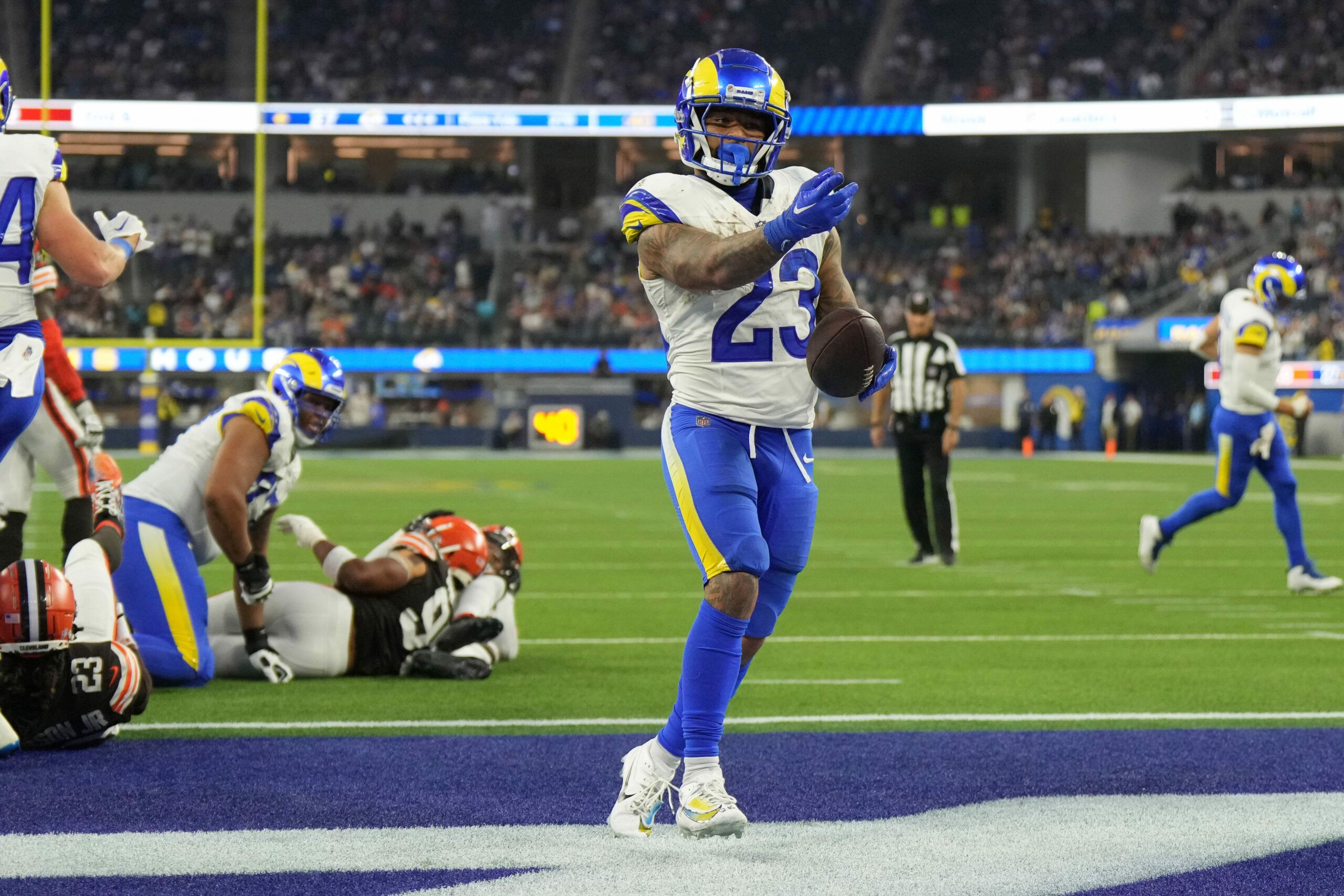 How is the Rams’ RB unit still ranked outside the top…