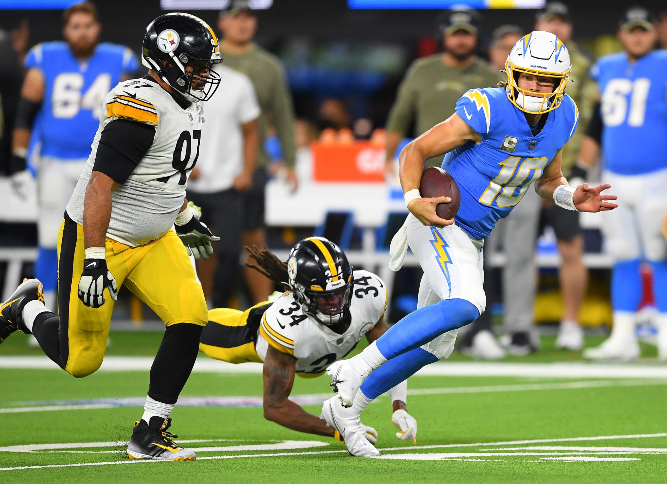 Chargers knock off Steelers from playoffs in new…
