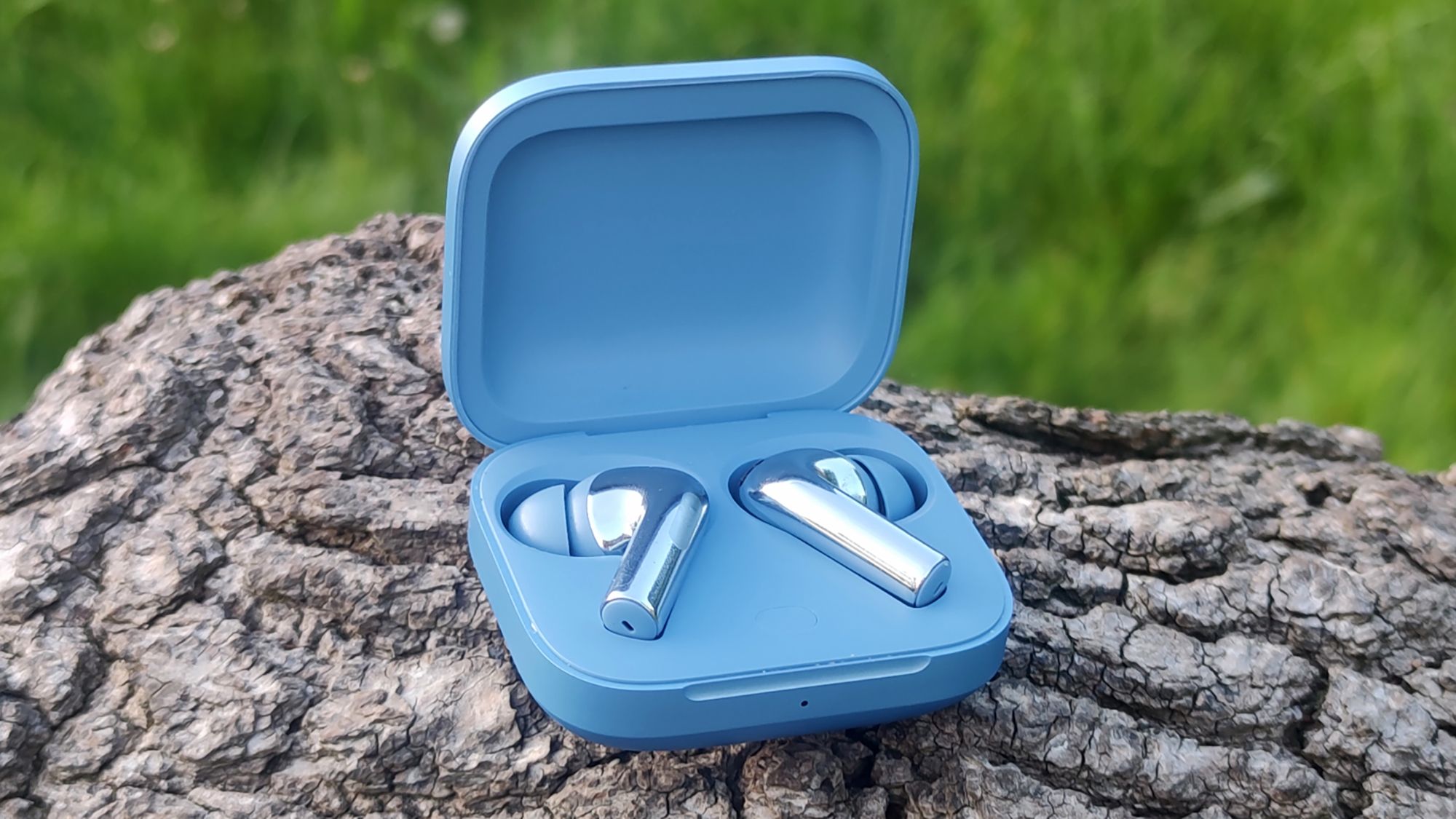 The next pair of affordable OnePlus wireless earbuds…