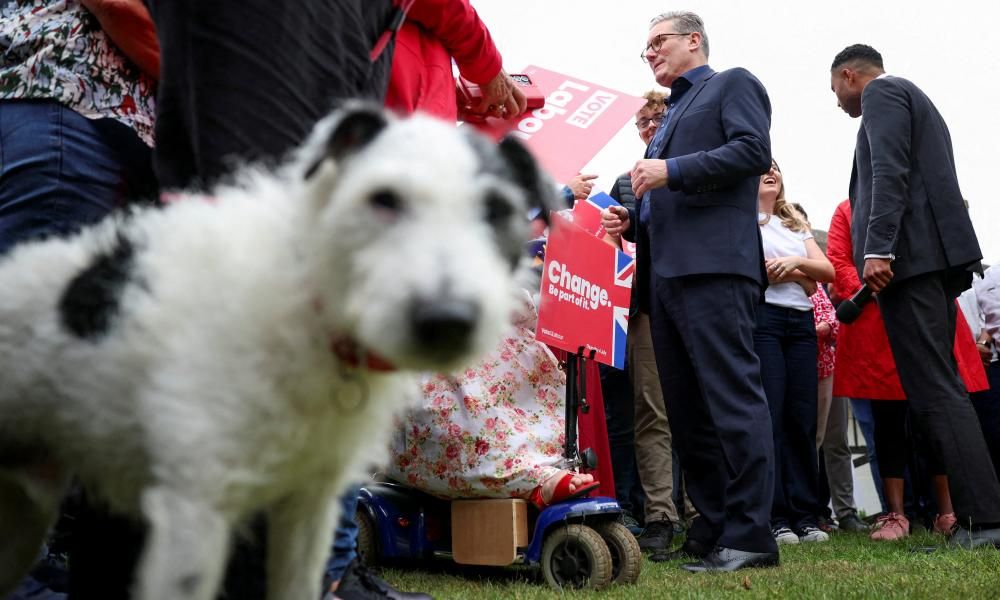 Starmer advances on the Tory countryside with his flag…