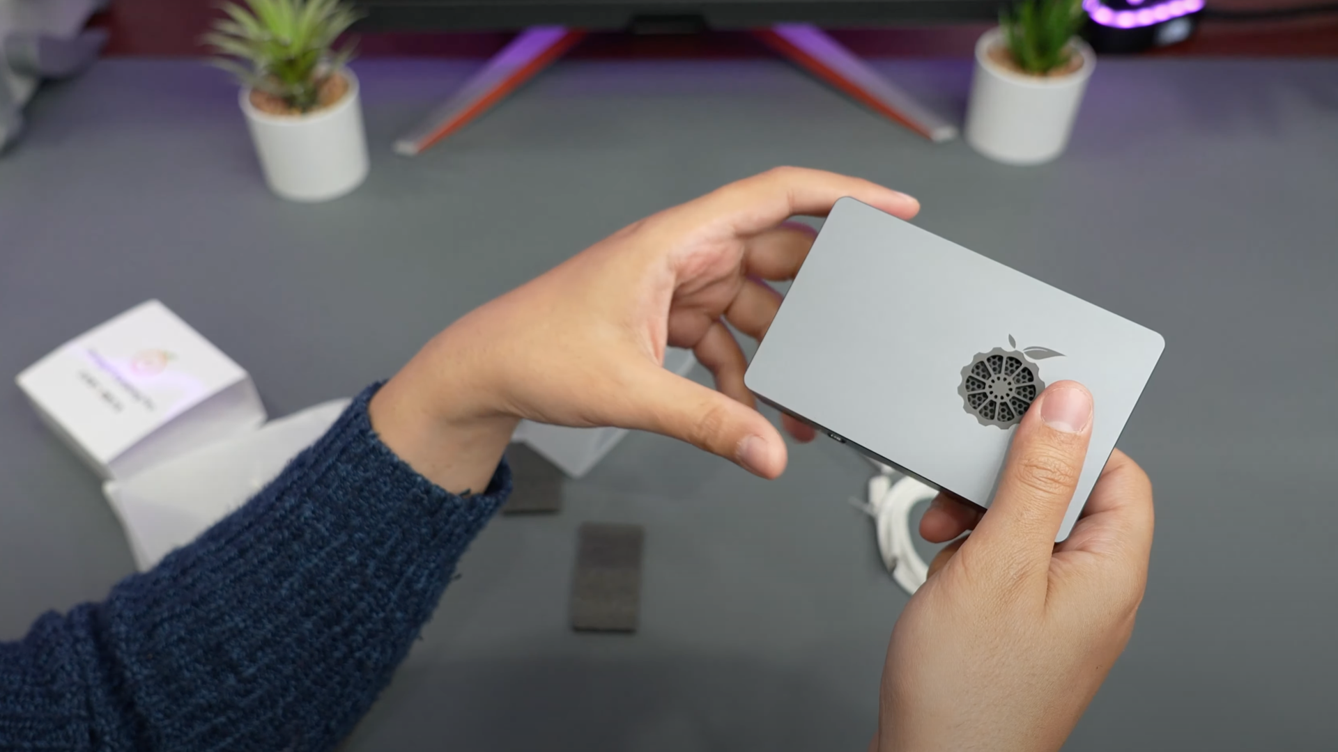 Teardown finally reveals the secretive Huawei chip…