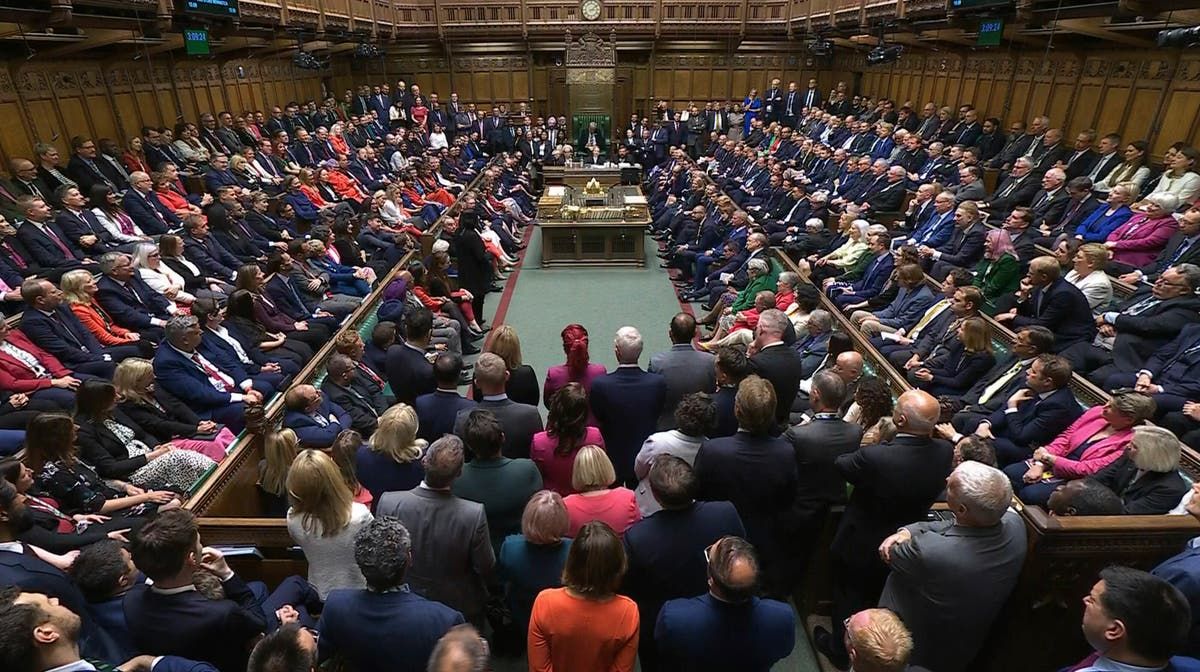 Hundreds of new UK lawmakers are sworn in as…