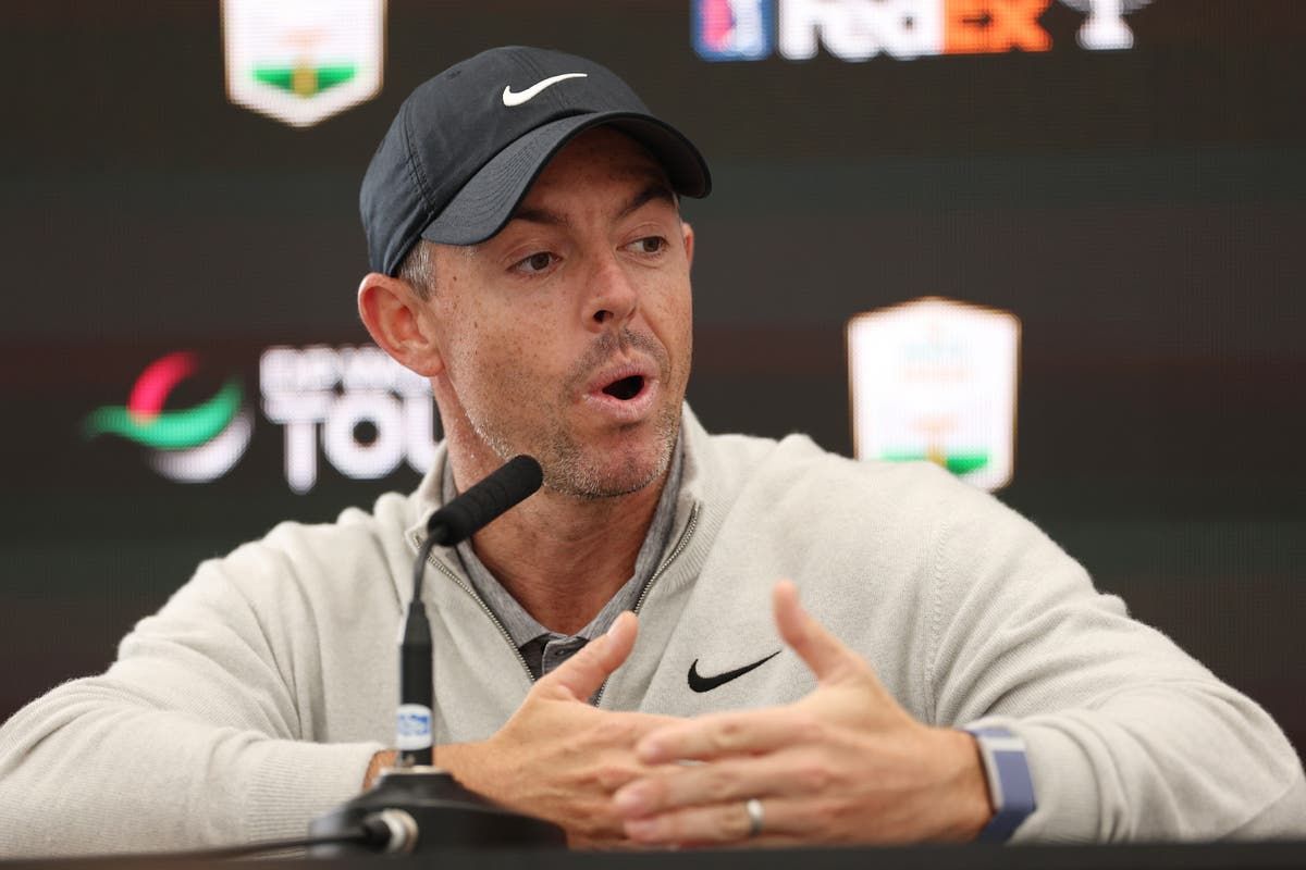 Rory McIlroy takes swipe at American commentator over…