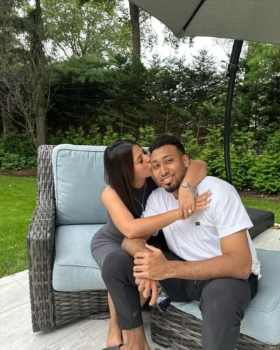 Edwin Díaz And Wife Radiate Elegance In Coordinated…