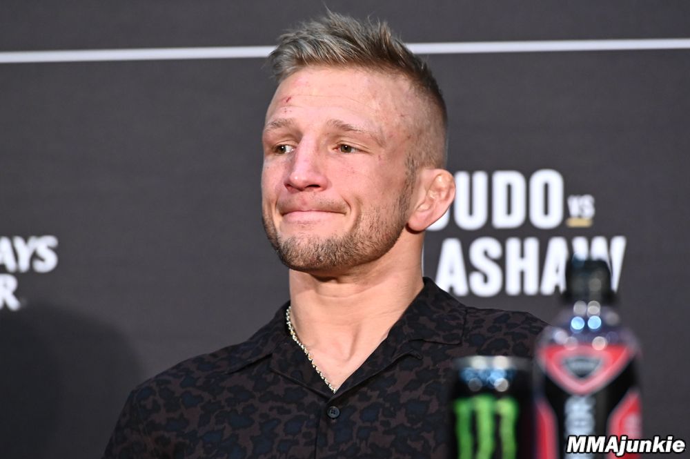 Ex-UFC champ T.J. Dillashaw shares grim outlook on…