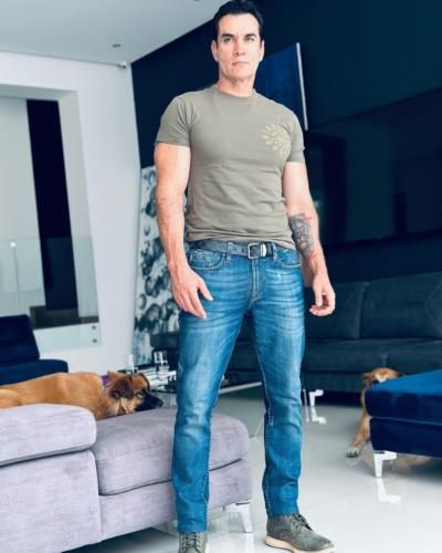 David Zepeda's Bold And Confident Photoshoot On…