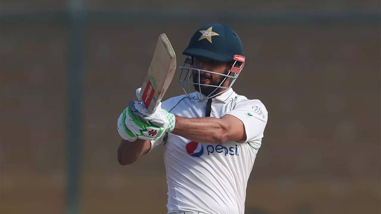 Shan Masood retained as Pakistan Test captain,…