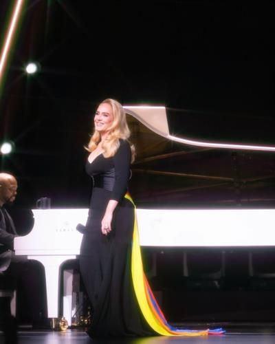 Adele Stuns In Black Dress, Delivers Captivating…