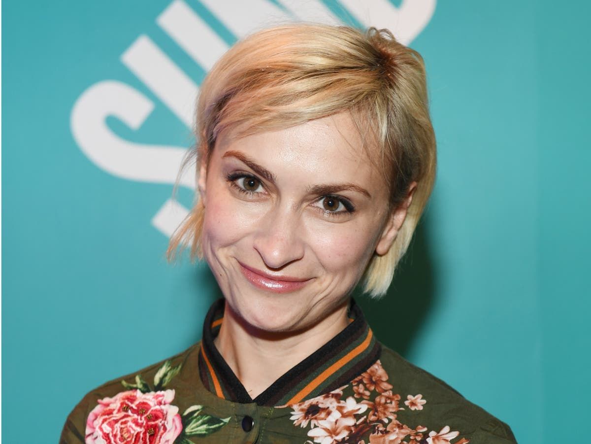 Halyna Hutchins’ widower promises to bring Alec…