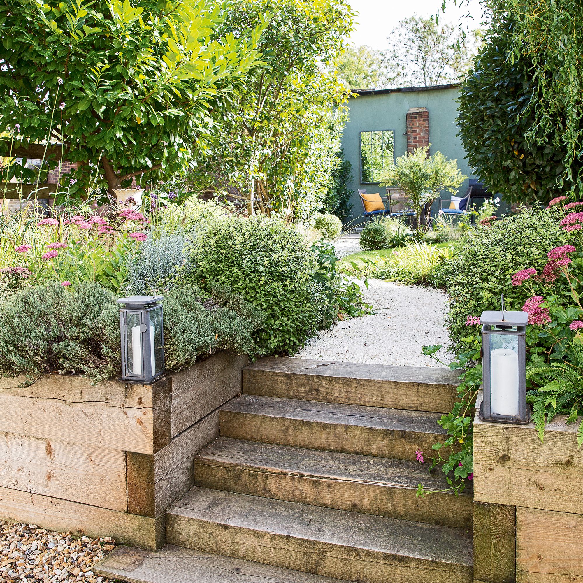 How to flood-proof your garden - 6 ways to protect it…