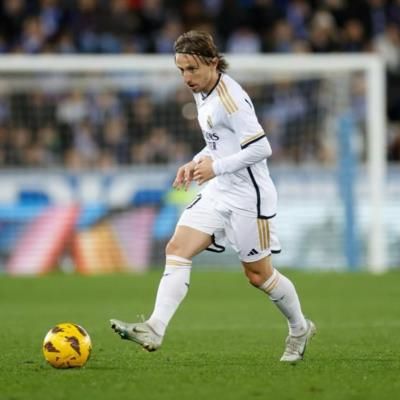 Real Madrid Legend Mijatovic Advises Modric To…