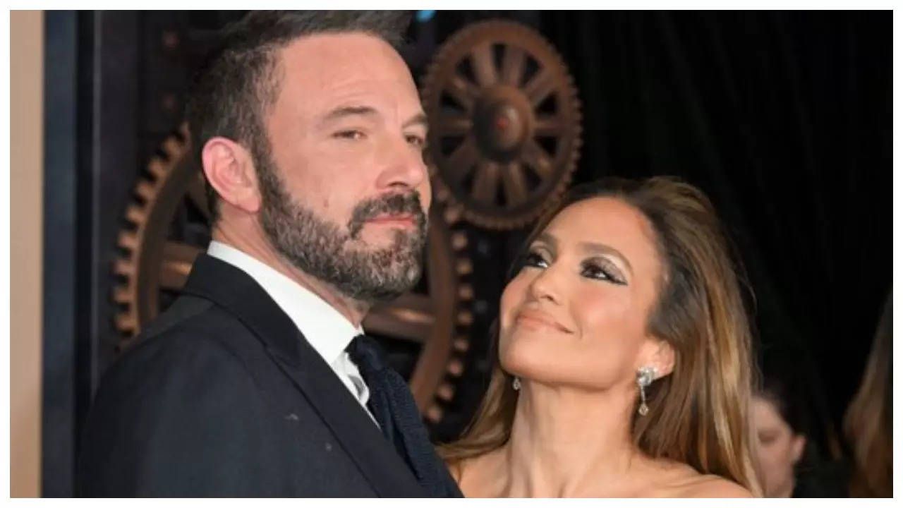 Jennifer Lopez and Ben Affleck's 'divorce papers are…