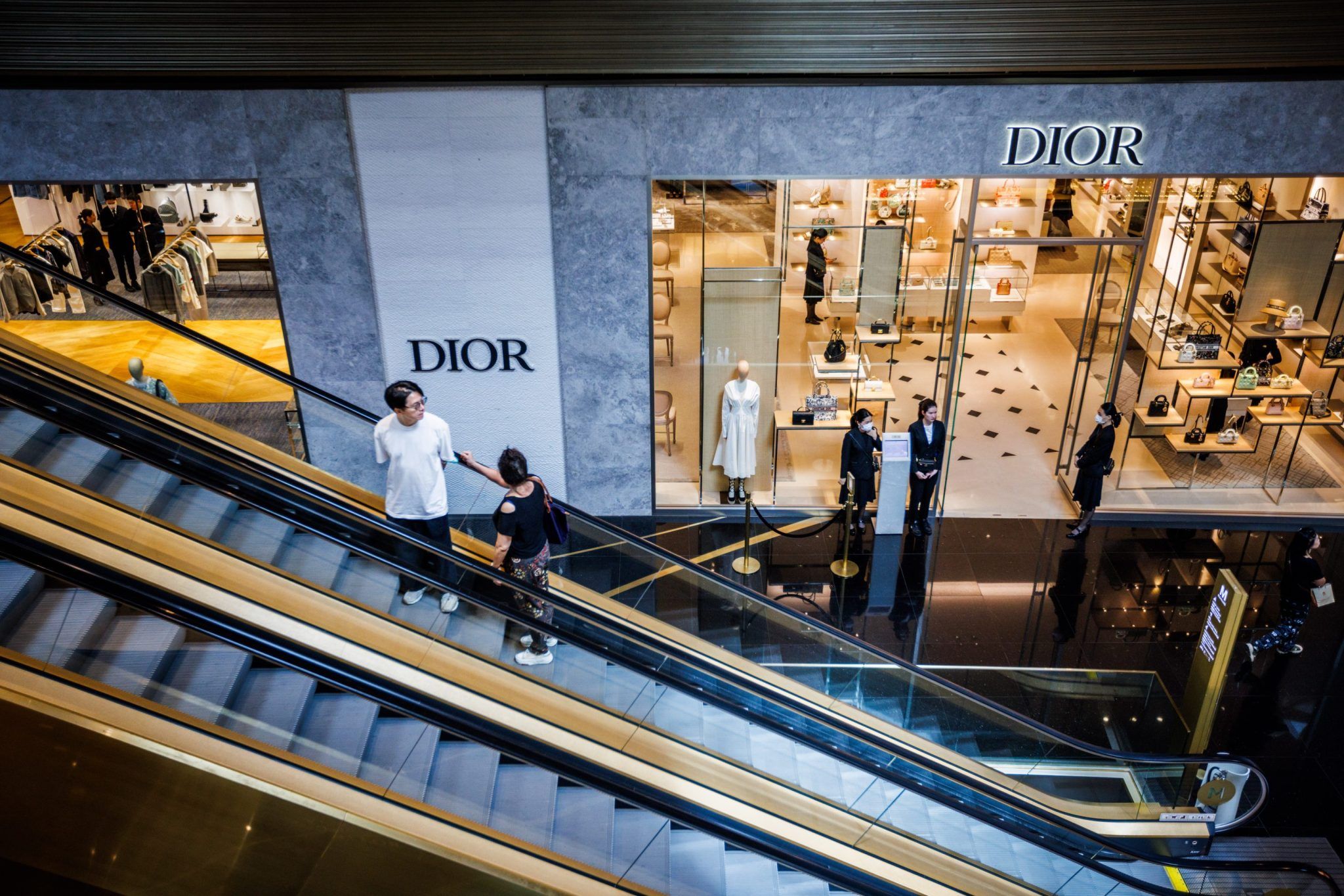 LVMH’s wine, champagne and handbags still can’t win…