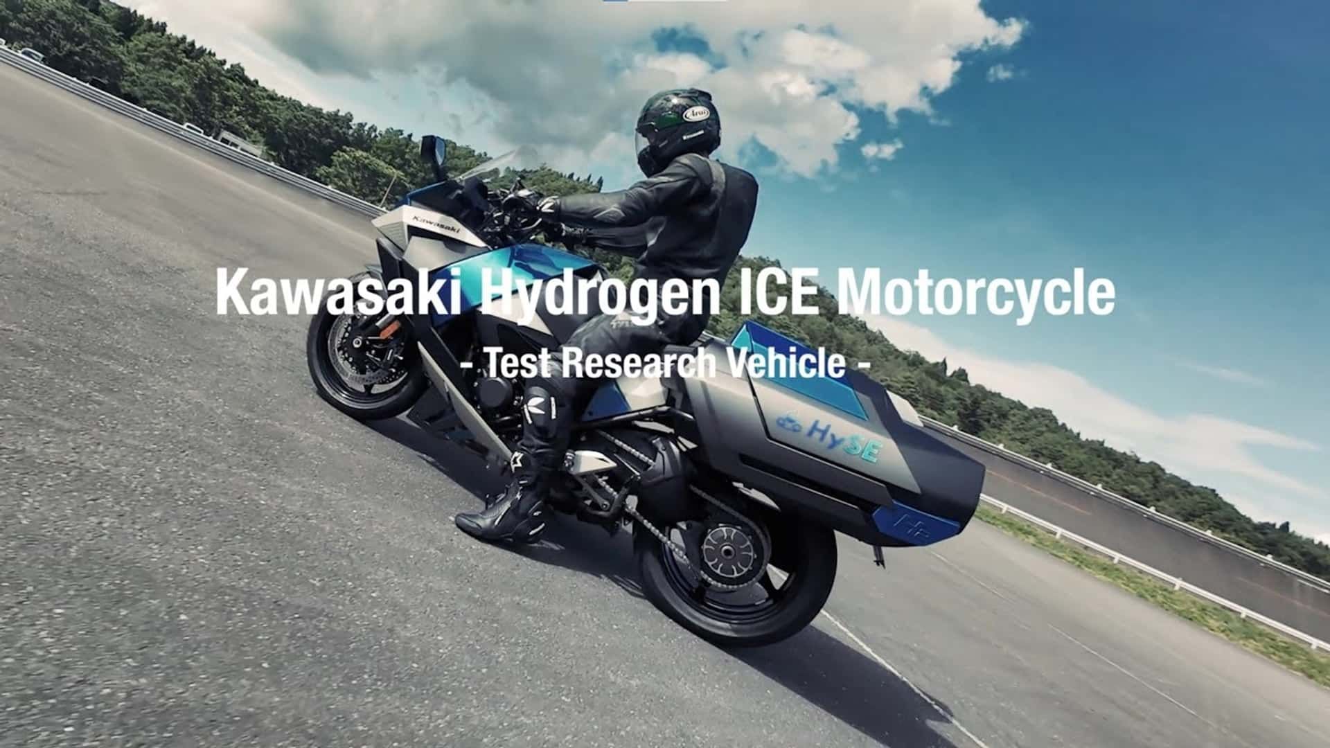 Kawasaki’s Hydrogen Bike Looks Like a Road-Going…