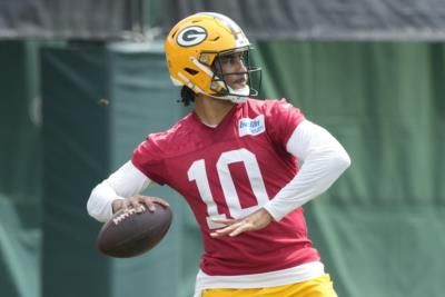 The Latest Breaking News on 2020 QB Draft Class Set To Make NFL History ...