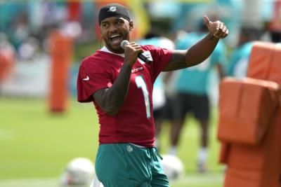 Tua Tagovailoa Signs Lucrative Contract Extension With…