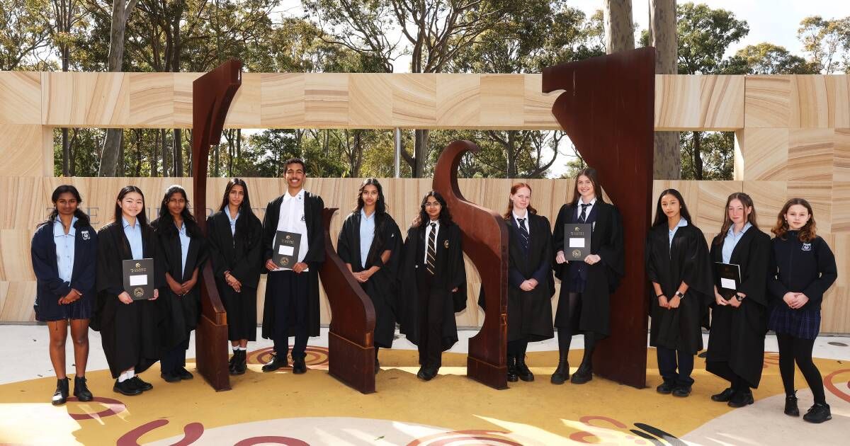 High school students graduate with a taste of tertiary…