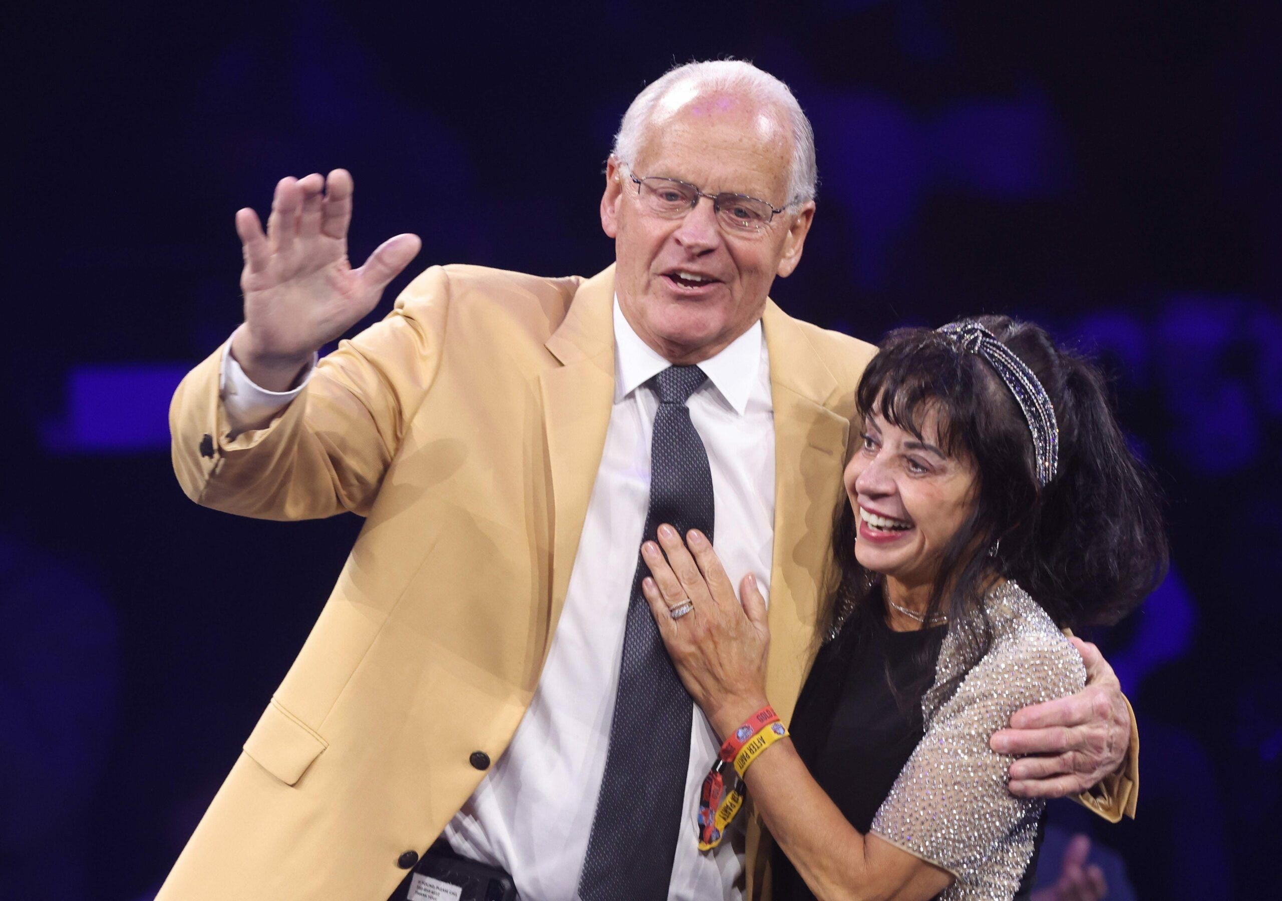 Randy Gradishar finally receives his Hall of Fame…