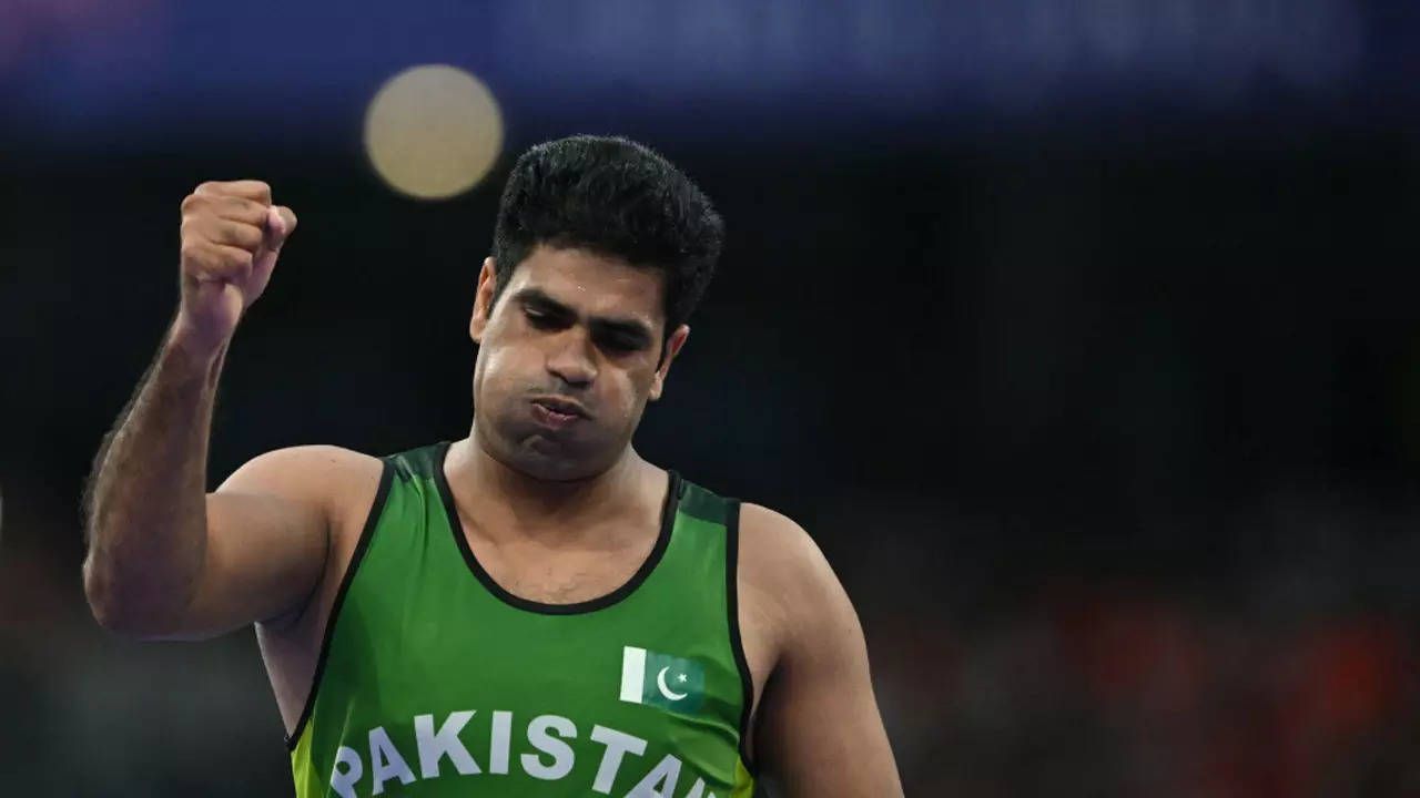 Pakistan celebrates Arshad Nadeem's historic javelin…