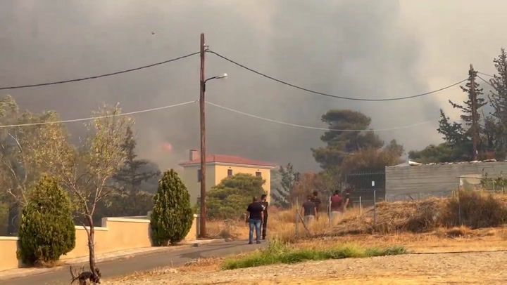 Athens wildfires: Satellite images show scale of…