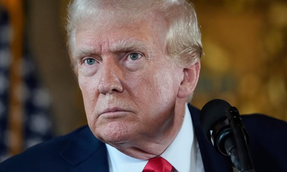 Top Trump advisers in turmoil after campaign’s worst…