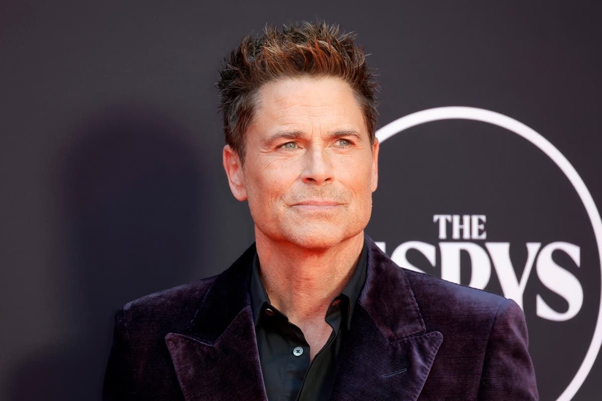 Rob Lowe says threesome sex tape leak led to him…