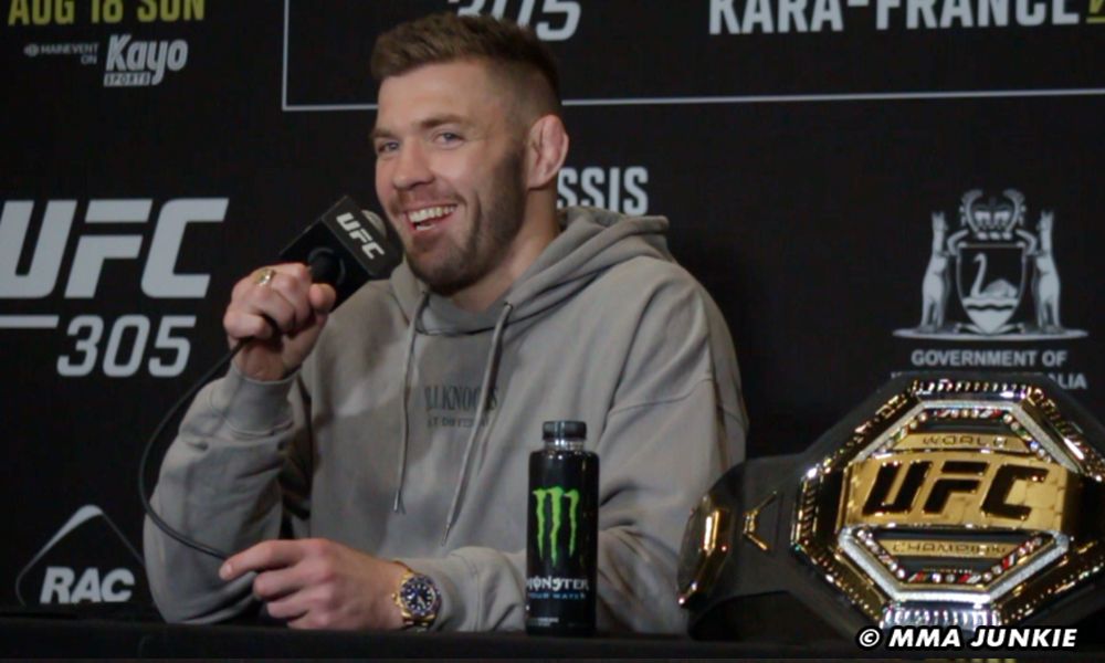Dricus Du Plessis laughs off Darren Till’s advice to… Dricus Du Plessis laughs off Darren Till’s advice to…