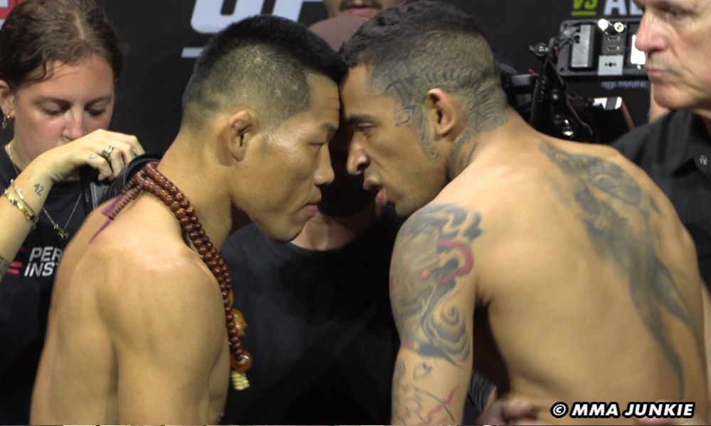 Li Jingliang vs. Carlos Prates prediction, pick, start…