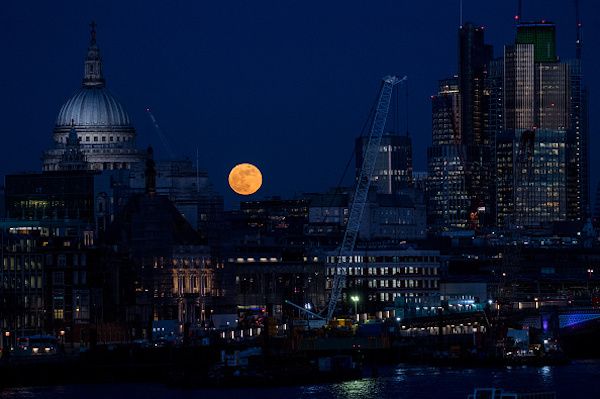 The Full Moon In Aquarius 2024: The Blue Supermoon Is…