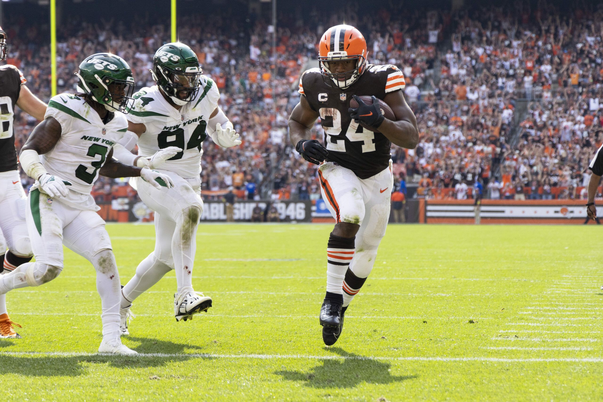 Former Georgia Bulldog RB Nick Chubb projected to…