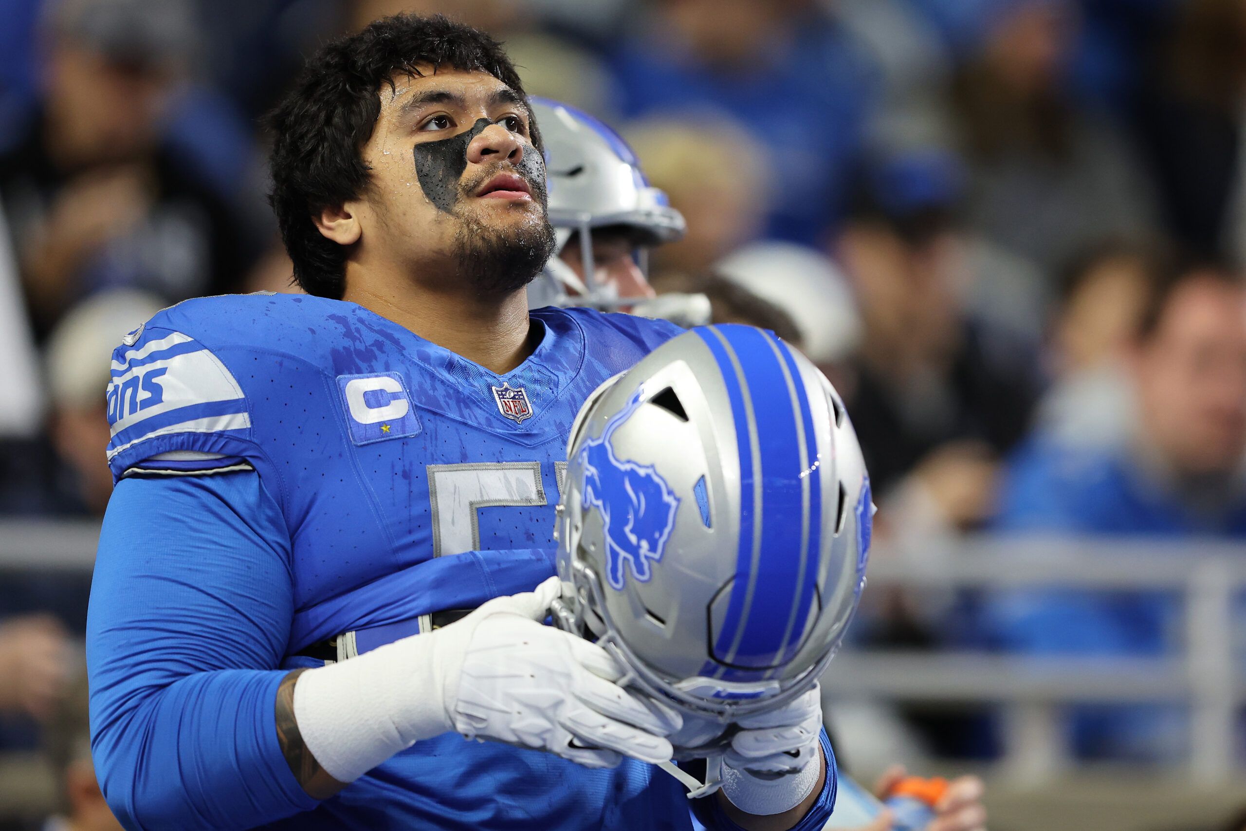 Penei Sewell suffers foot injury in Lions final…