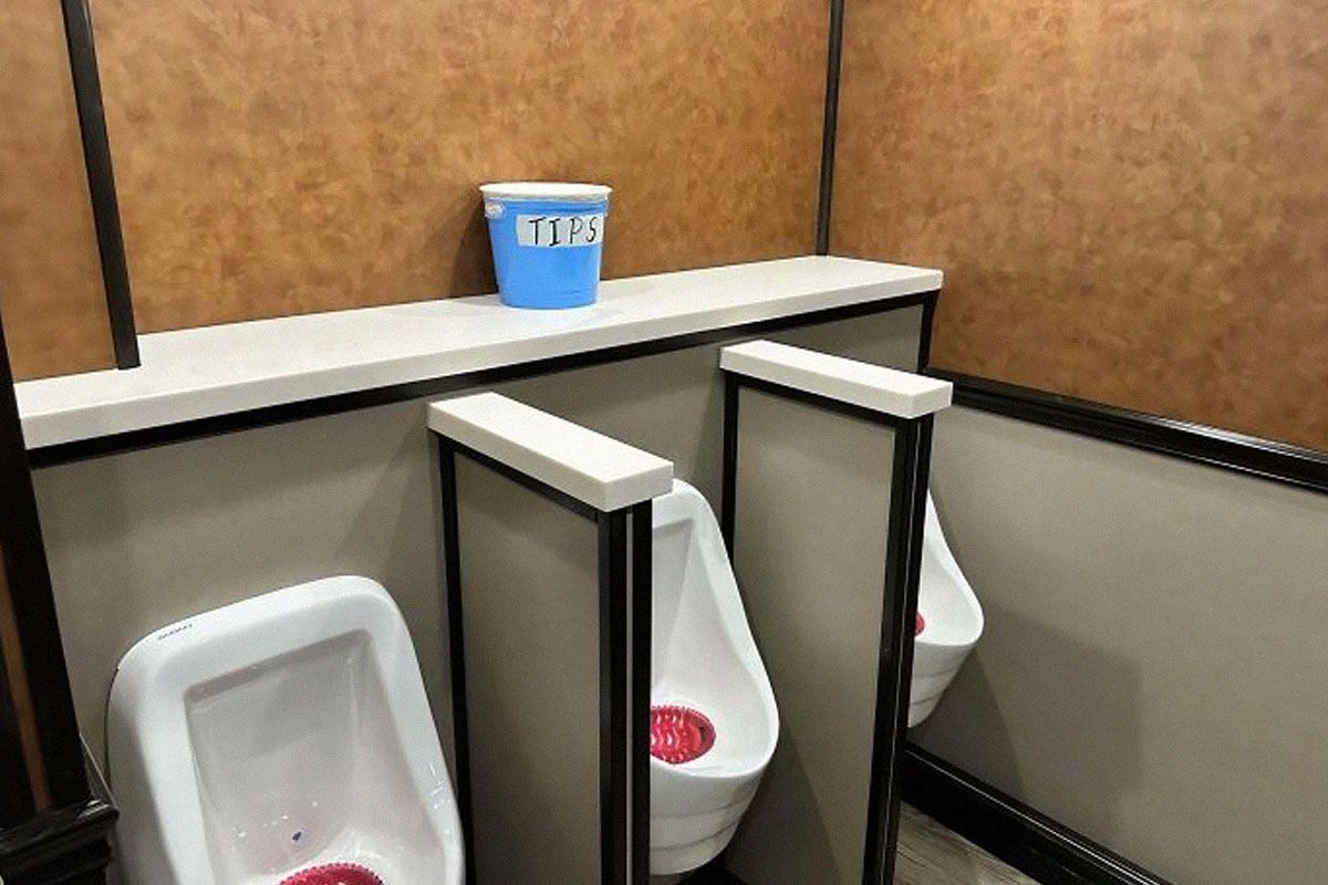 50 Examples Of Wild Tipping Expectations That Left…