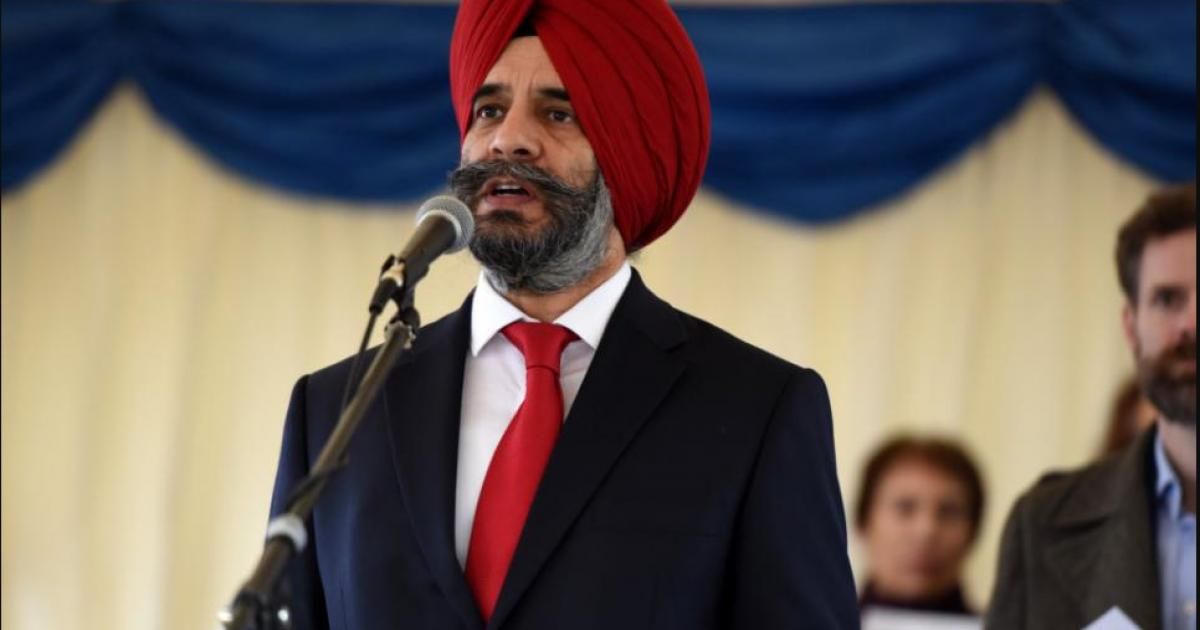 Labour MP allegedly renting out mould and 'ant…