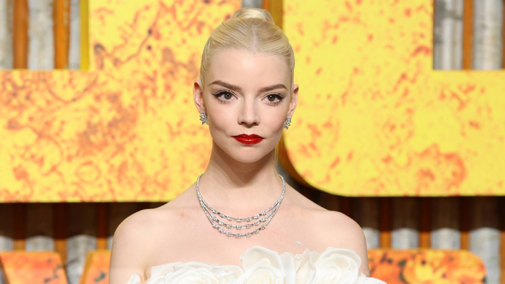 Anya Taylor Joy wants to play Elsa in a live-action…