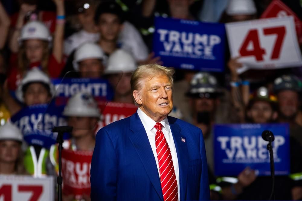 Trump rebrands his ramblings as ‘I do the weave’ – but…