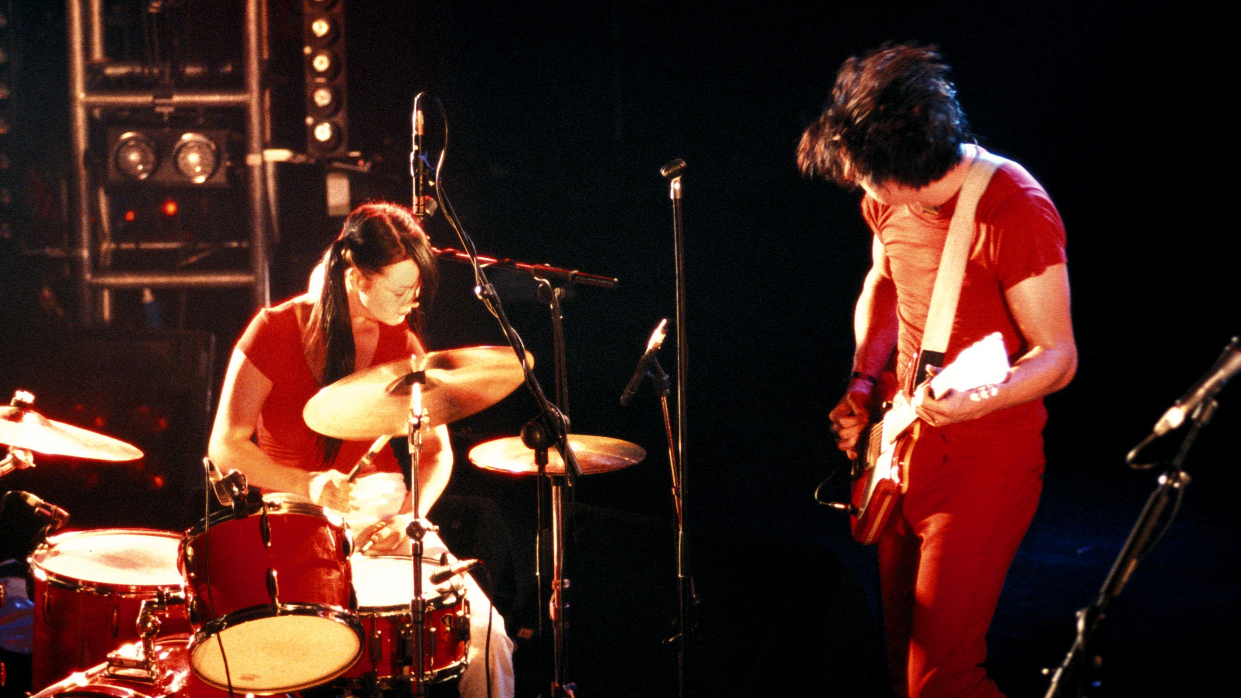 “This machine sues fascists”: It’s The White Stripes…