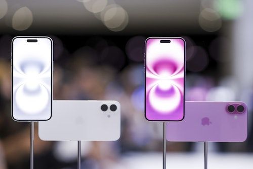 20 Years Later, Apple Is Repeating the Same Mistake as…