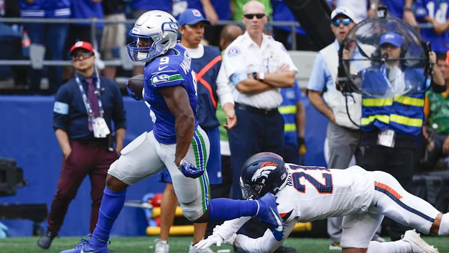 Sports Illustrated - Kenneth Walker Injury Update Has…