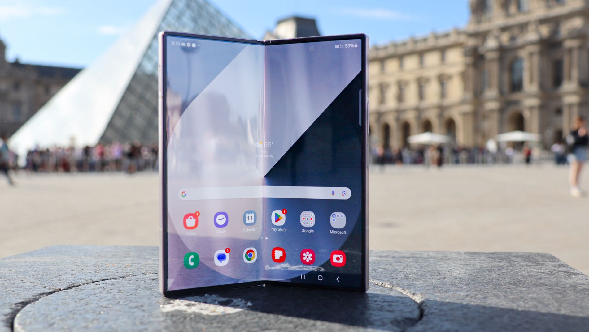 Forget the Galaxy Z Fold 6 – Samsung’s first rollable…