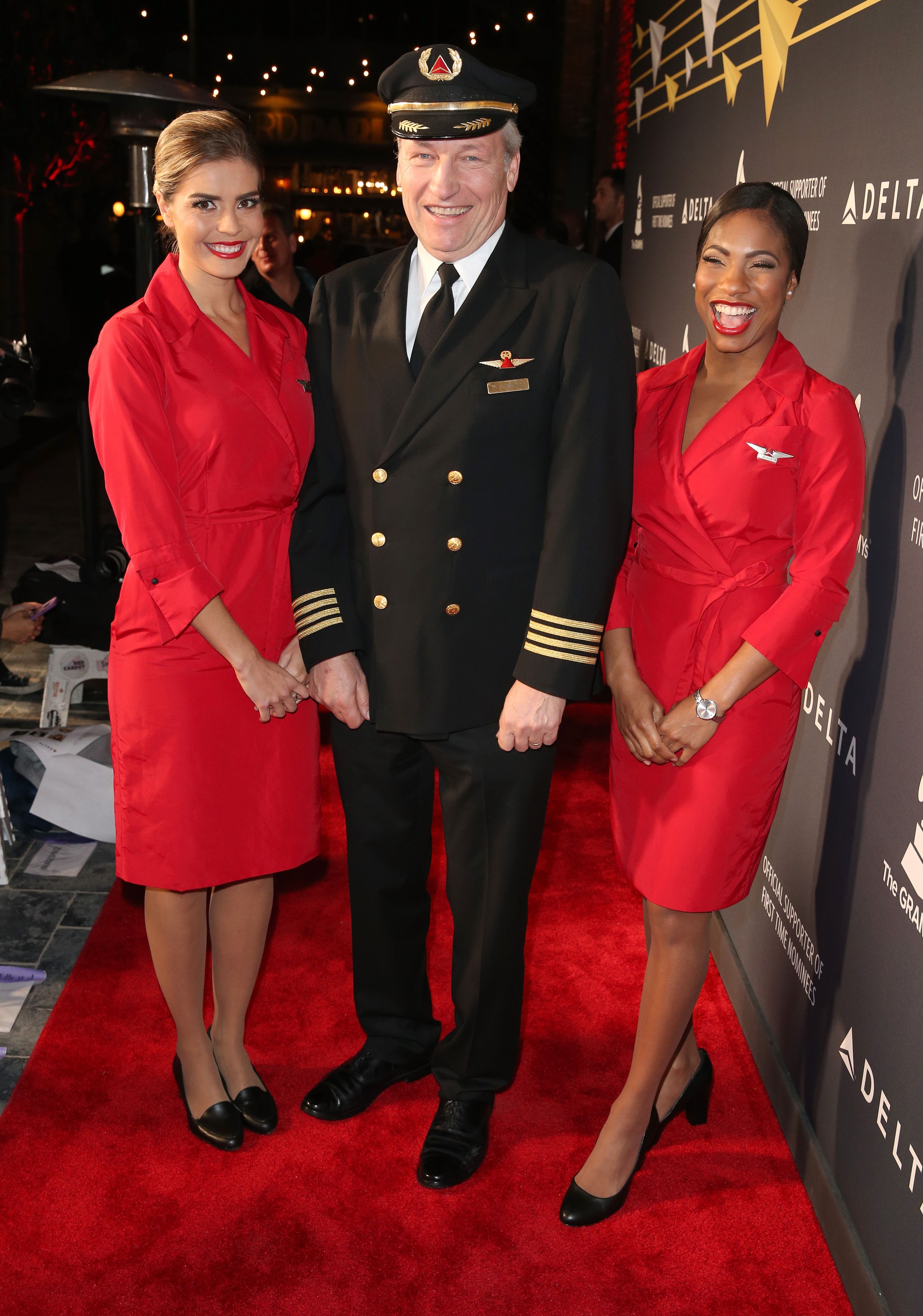 Delta tells would-be flight attendants to wear…