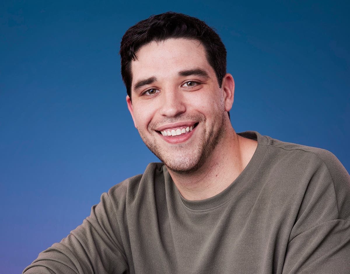 Bachelorette winner Devin Strader faced restraining…