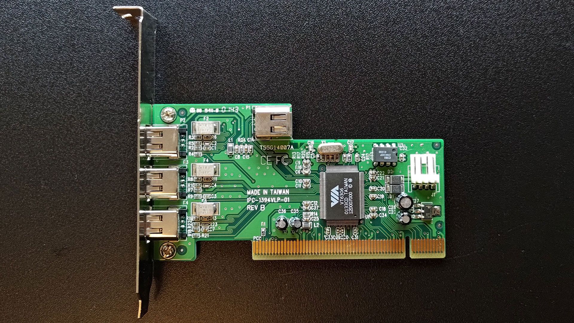 Firewire refuses to die, but needs help — as hardware…