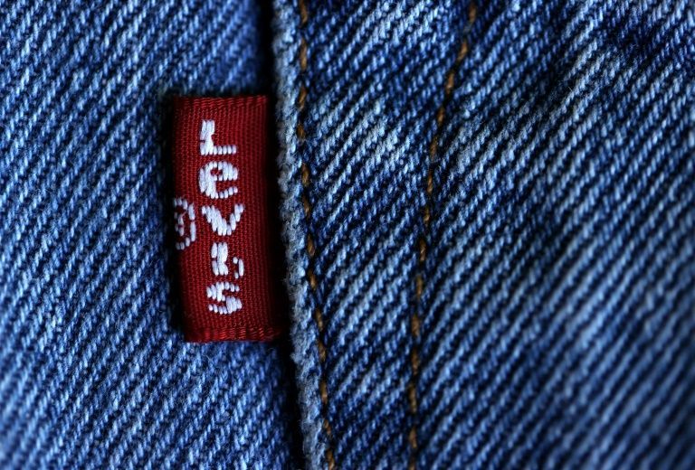 Levi Strauss Sees Delay In Reaching $10 Billion…