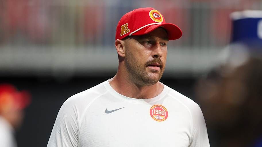 Chiefs WRs Wore Perfect Shirts to Show Support for…