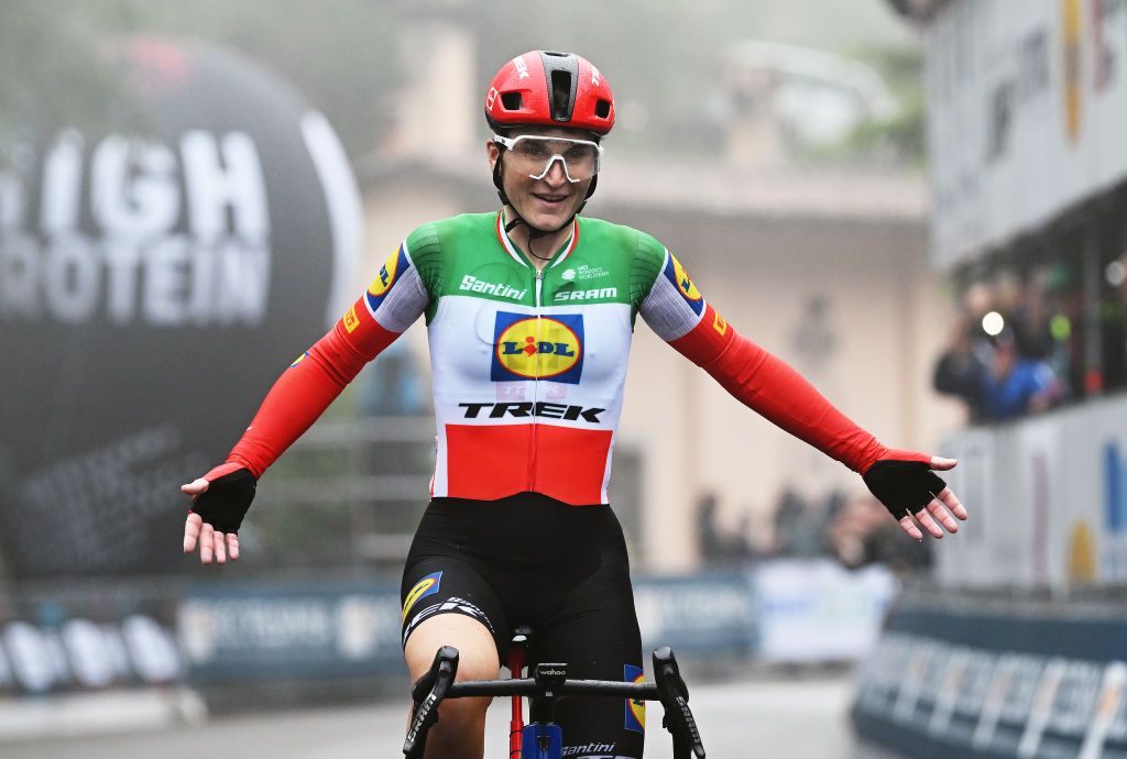 Elisa Longo Borghini solos to fourth win at Giro…
