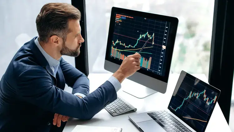 Finance Phantom Review – What Makes it a Smart Choice?