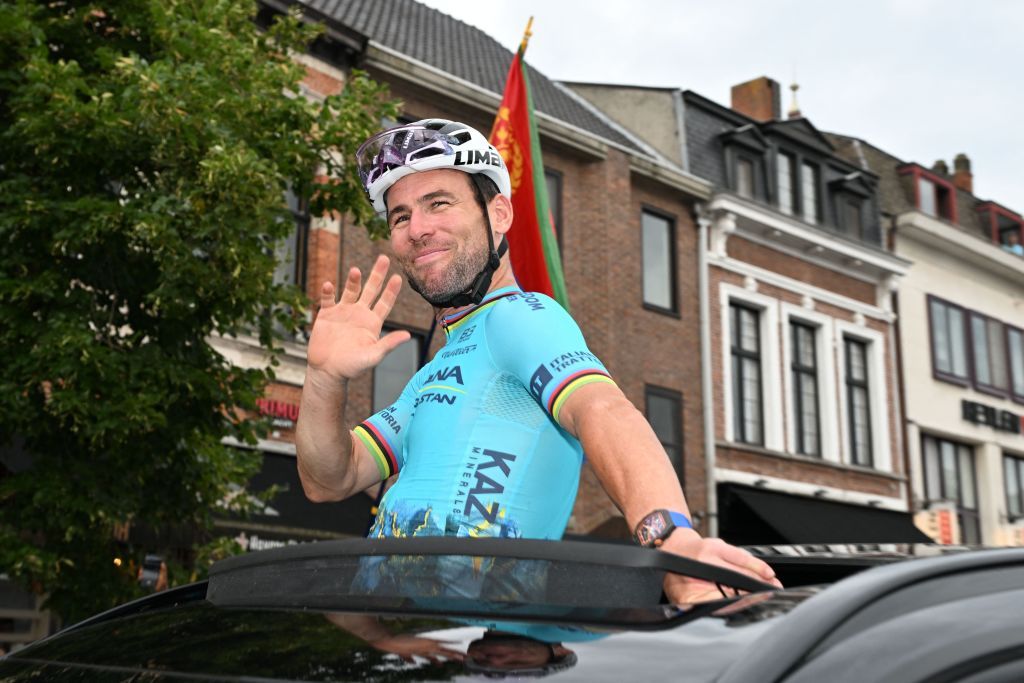 Mark Cavendish to bow out from professional racing at…