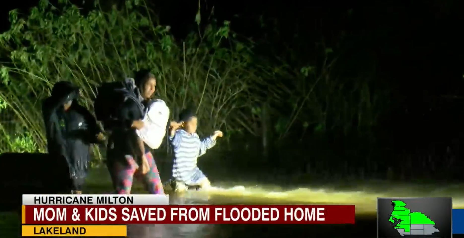 Florida News Crew Rescues Mom and Kids from Hurricane…