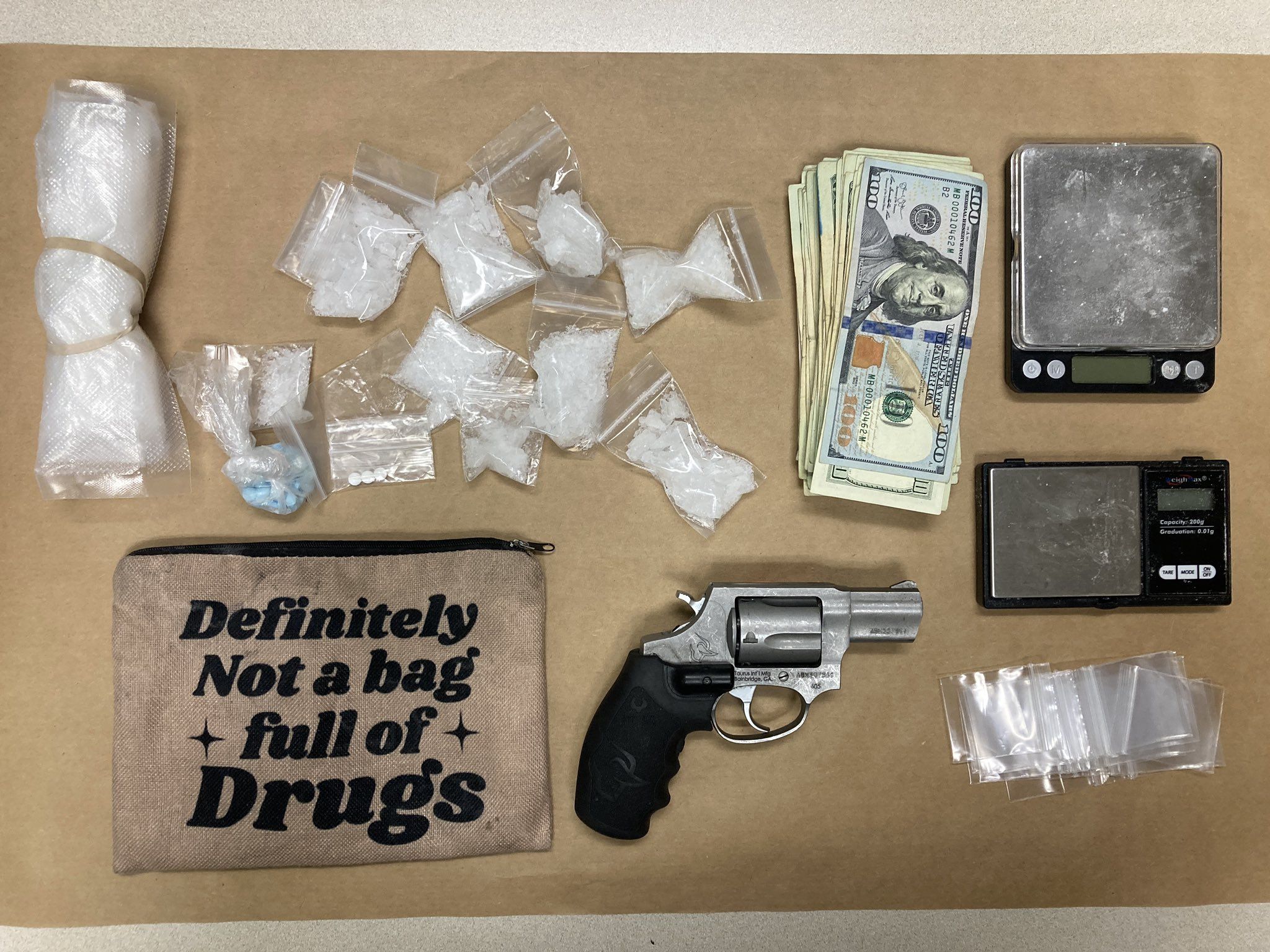 Oregon Police Find Large Stash of Drugs Inside Bag…
