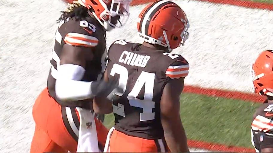 Sports Illustrated - Nick Chubb Scores First TD for…